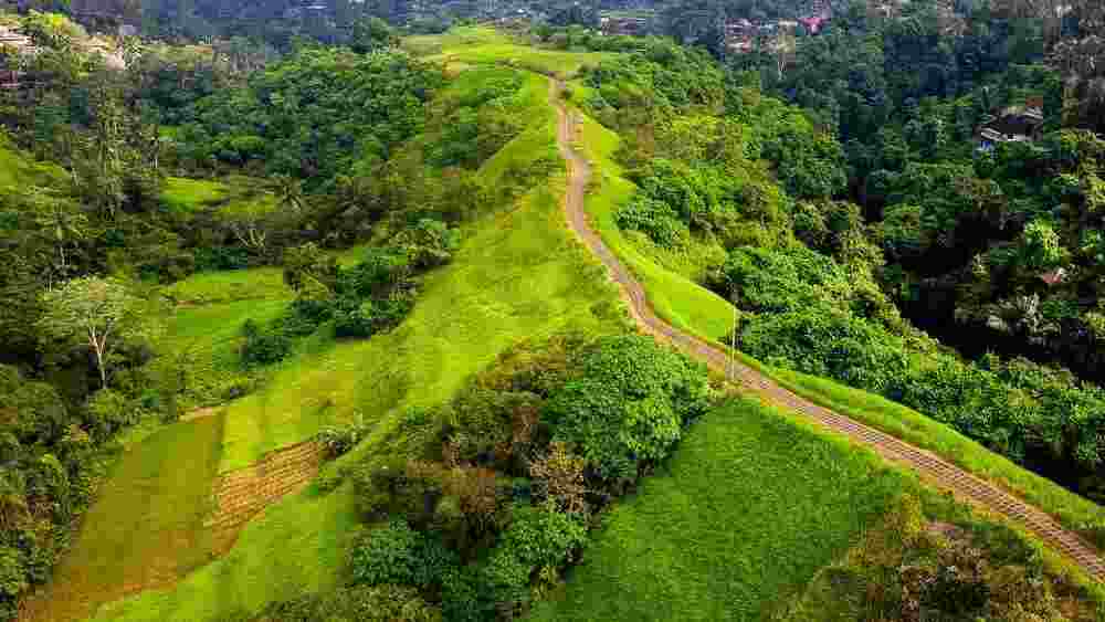 10 Destinasi Wisata Di Bali; Bali Nggak Cuma Kuta Dan Ubud, Lho! Yuk ...