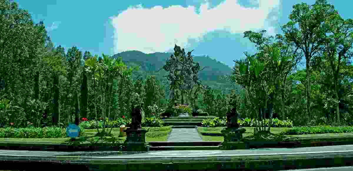 10 Destinasi Wisata Di Bali; Bali Nggak Cuma Kuta Dan Ubud, Lho! Yuk ...